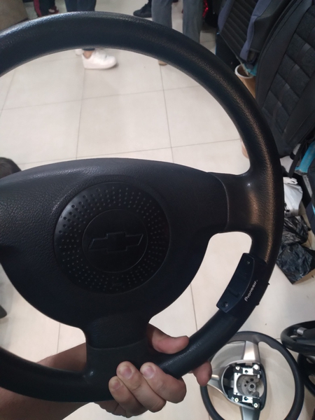 Lacetti rul sotiladi