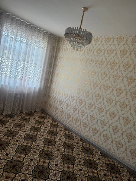 3 xonali kvartira sotiladi