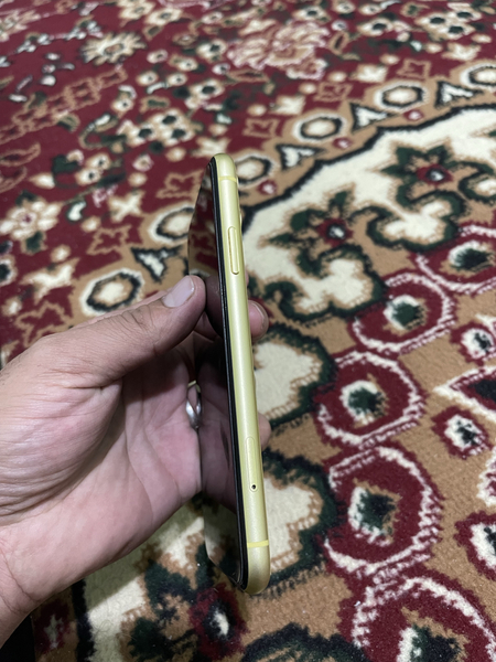 İphone 11 64 gb. SARU