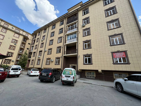 Срочно продается двухкомнатная квартира 76
