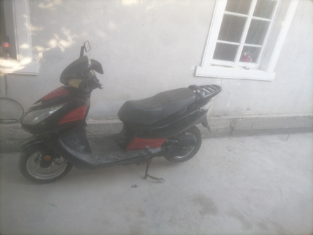 Skuter 80 kub Holati Yaxshi Yanngidek Turipdi