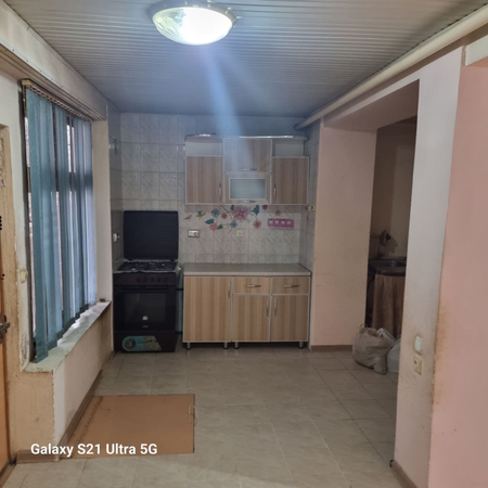 Чиланзар 26 квартал.  Продается Срочно 2 х комнатная