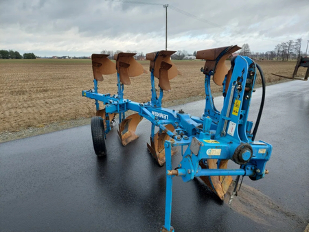 Lemken europal 7. Plug sotamiz