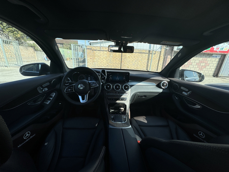 Mercedes-Benz GLC 300L