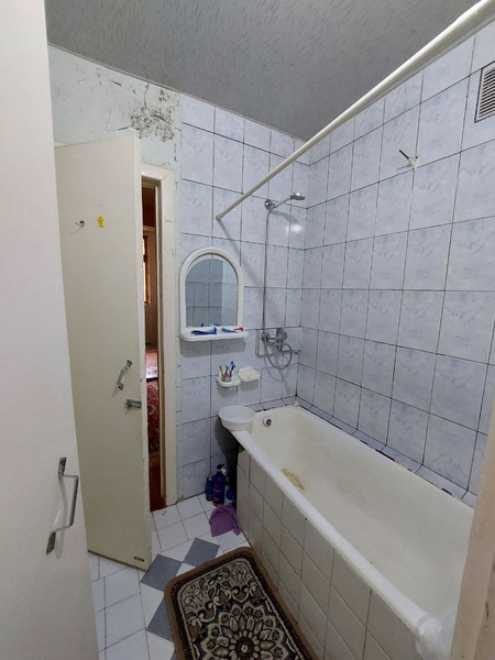 Продаю 3 ком квартира на 1 этаже 4 этажного дома. Авиосозлар  4