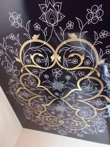 Натяжные потолок