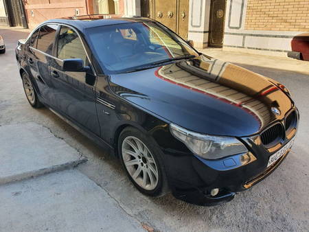 Марка: е60 \\nЦвет: чёрный \\nПробег: 350.000 \\nКоробка: Автомат \\nКол-во хо