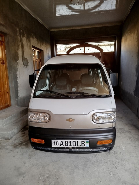 Damas sotiladi engi