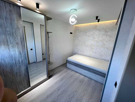 Срочно! На Бобуре - 3х ком, 84м², свежий евроремонт + мебель и техника