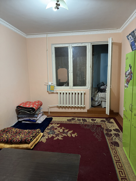Chilonzor 19kv 1 hona 1 etaj 300$
