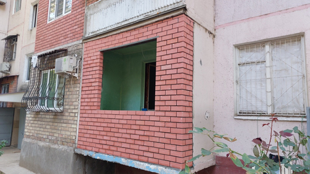 Кладка балкона  Balkonga ĝisht teramz