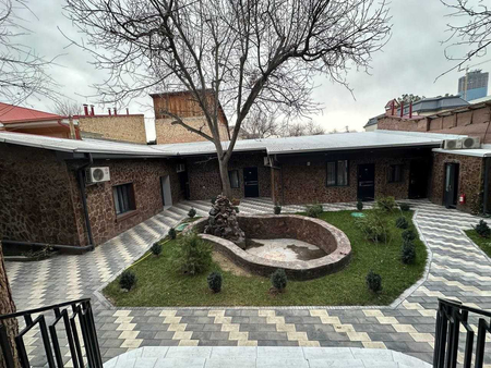 Продаётся Гостиница Яккасарай ор-р мост Мукумий. Br12