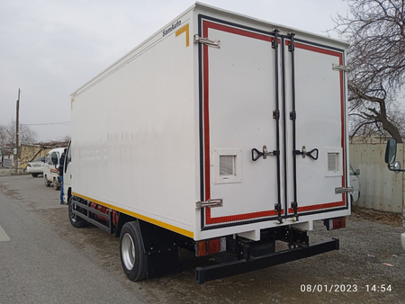 Isuzu NQR 2015 Завот