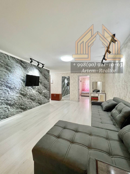 Буюк Ипак Йюли метро , 2/2/4 , кирпич , 2*6 балкон , 78 000 у.е