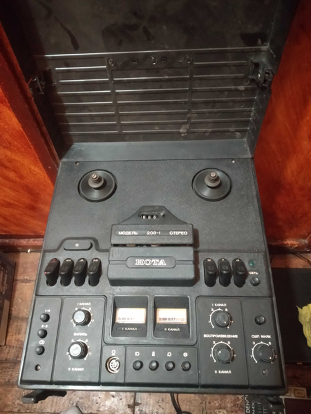 Музыкальные усилители и прочее Denon