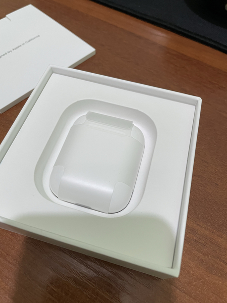 Продам AirPods 2.1