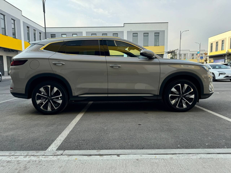 BYD. Chempion.2025. Han. BMWi5  Mercedes  Li9 va boshqa moshinalar bor
