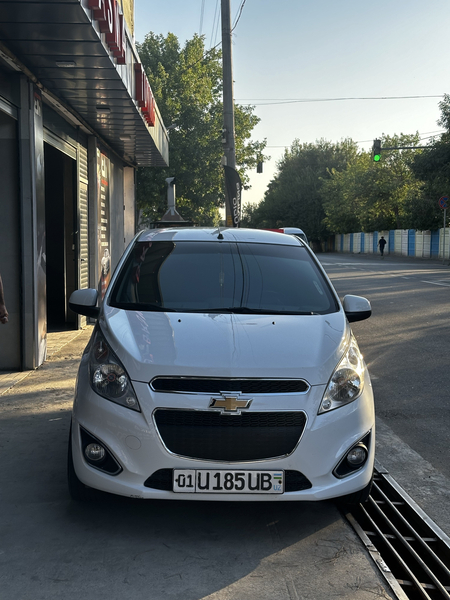 Chevrolet spark 2022 2 evro mexanika
