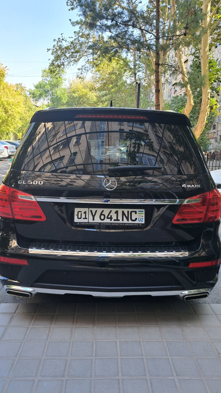 Продаётся автомобиль Mercedes-Benz GL 500 V 8 4 Matic