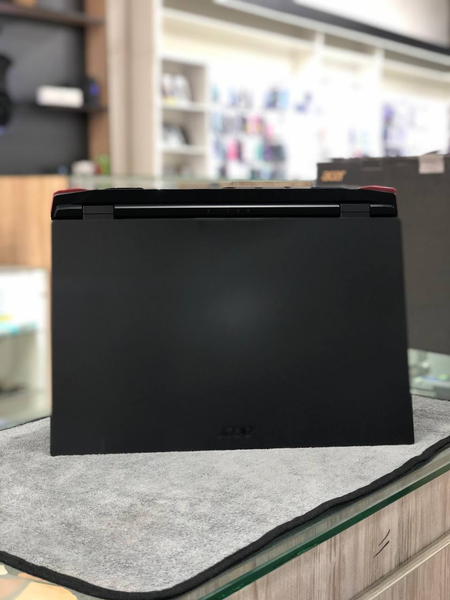 Noutbook Acer nitro  I5  12 pakalenya