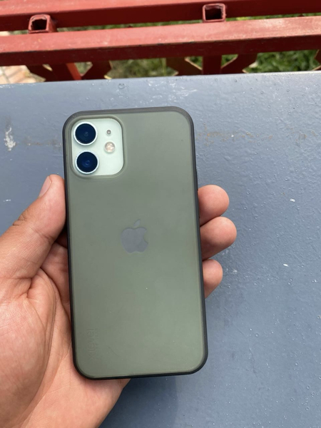 Iphone 12 mini 200$
