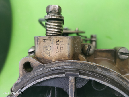 Прадаётся карбюратор 114