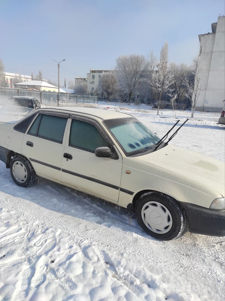 Продам авто Nexsia 1 в хорошем состоянии 1999год