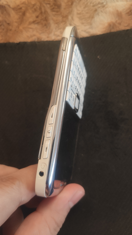 Nokia E 71 white