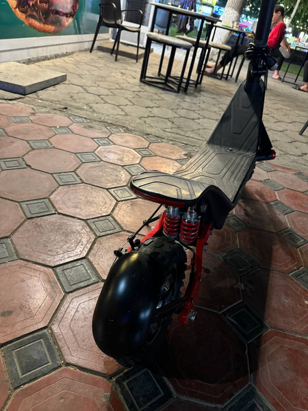 Електросамокат E-scooter x10