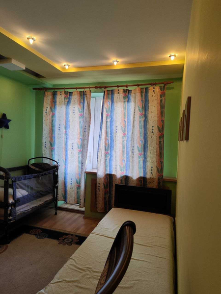 м.Х.Алимжана Дархан ул.Л.Толстого 3-комнатная 5/5 100 м² лифт