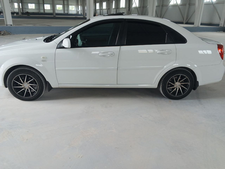Неспеша продаю Lacetti