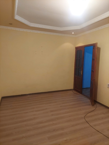 Продаю Квартиру Яшнабщщадский р-он Авиасозлар-1 Франция 45м2. 1-ком 1-