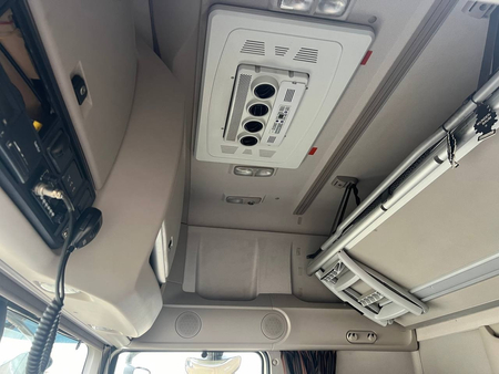 DAF XF480 EURO 6 + KRONE прицеп  Сотилади