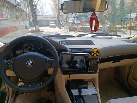 BMW E34 5 series  3L/ автомат