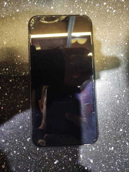 iPhone XR 256gb 87% обмен есть