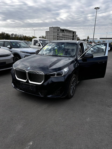 Bmw ix1, 2024 25L