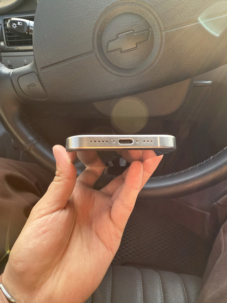 Iphone 15 pro 128 esim