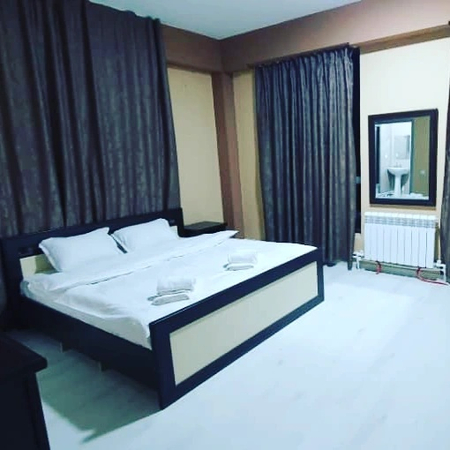 Hotel & Hostel, Mehmonxona