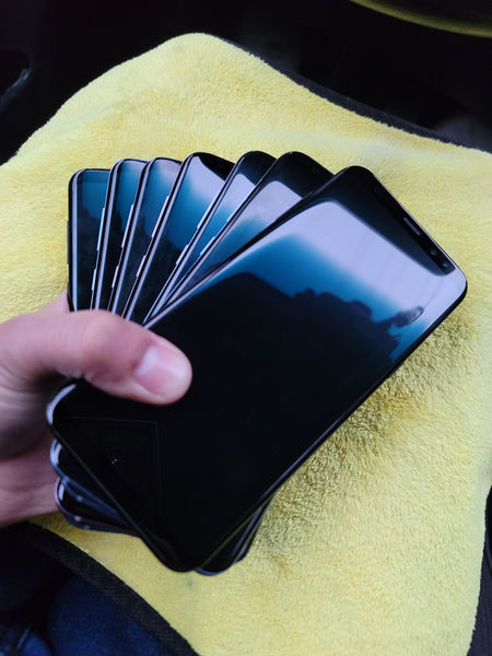 Samsung Galaxy S8 Plus DUOS. OzU 6 GB. Hotira 128 GB. Rangi har xil