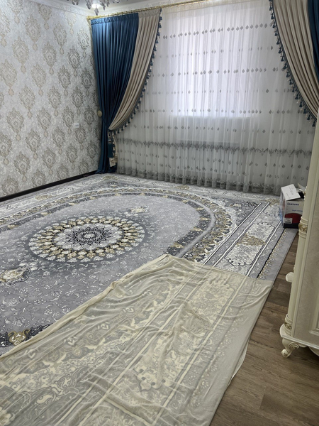 Уй сатылады. Бахасы келисимли