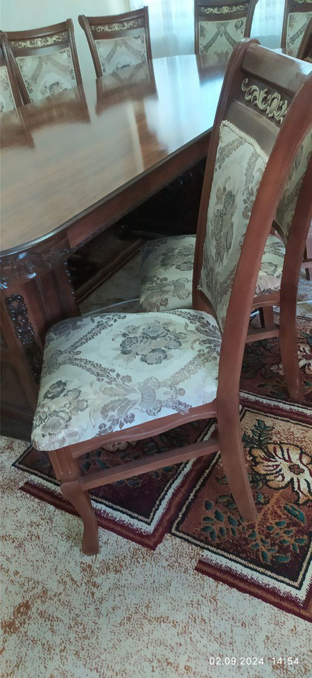 Mebel sotiladi stol stul