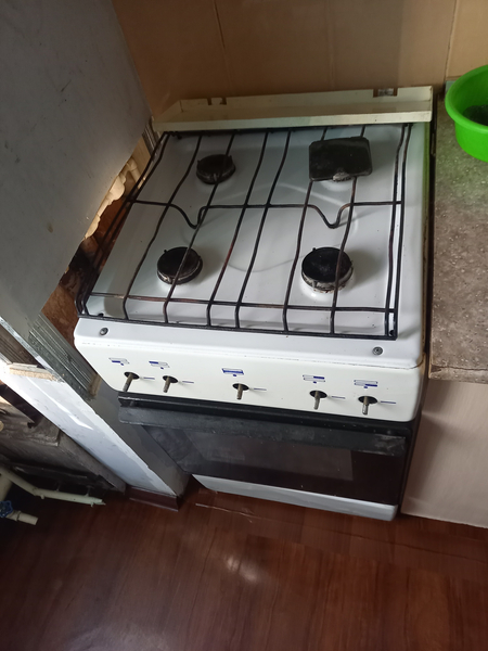 Gaz Plita sotiladi