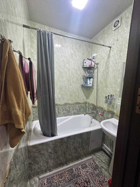 Продается 4х комнатная квартира в центре Водника