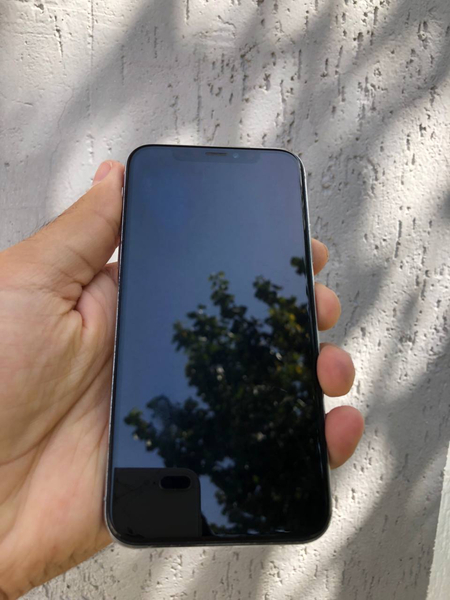 Iphone xs.