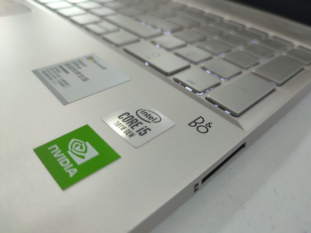 HP pavilion i5 10 avlod metal korpus