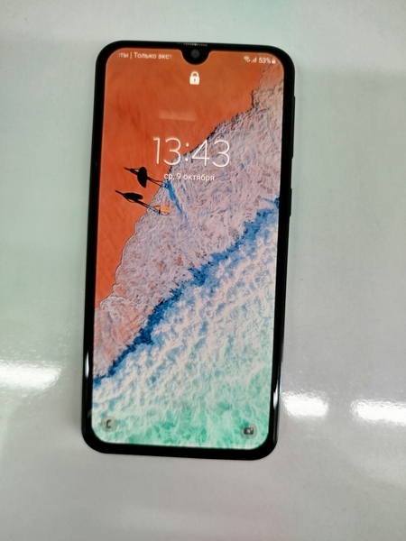 Galaxy A40 model