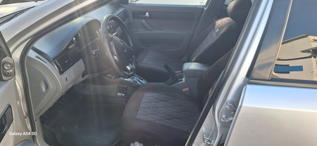 Жентра Chevrolet
