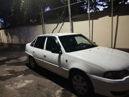 Nexia 2 sostayana otlichniy. Bez rasxodniy moshina. Gaz 80 talik.