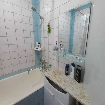 4/8/9 БАШЛЫК. 98m2. Яккасарайский р-н. ориентир ж/д Депо