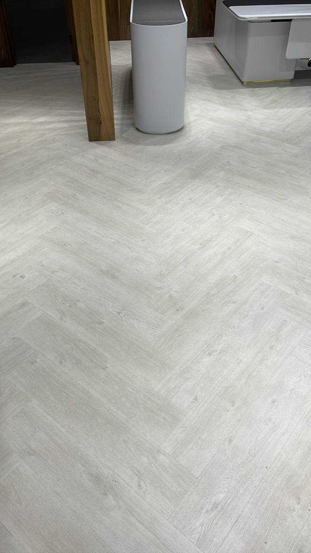 Покрытие для пол LVT/ Pol uchun laminat LVT/LVT Dry flooring